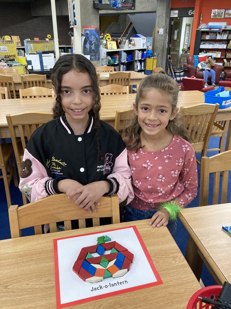 Husky Holwer 10.01.2023 | Hill-Roberts Elementary School